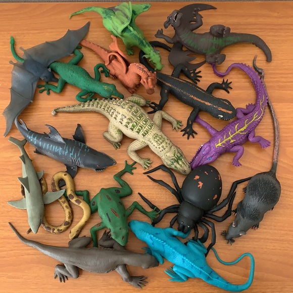 Toys | Creepy Creatures Toys Halloween Display Reptile Dragon Snake ...